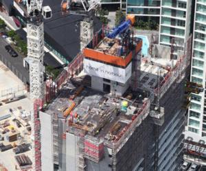 Retractable Loading Platforms & Spider Cranes | Preston Hire NZ