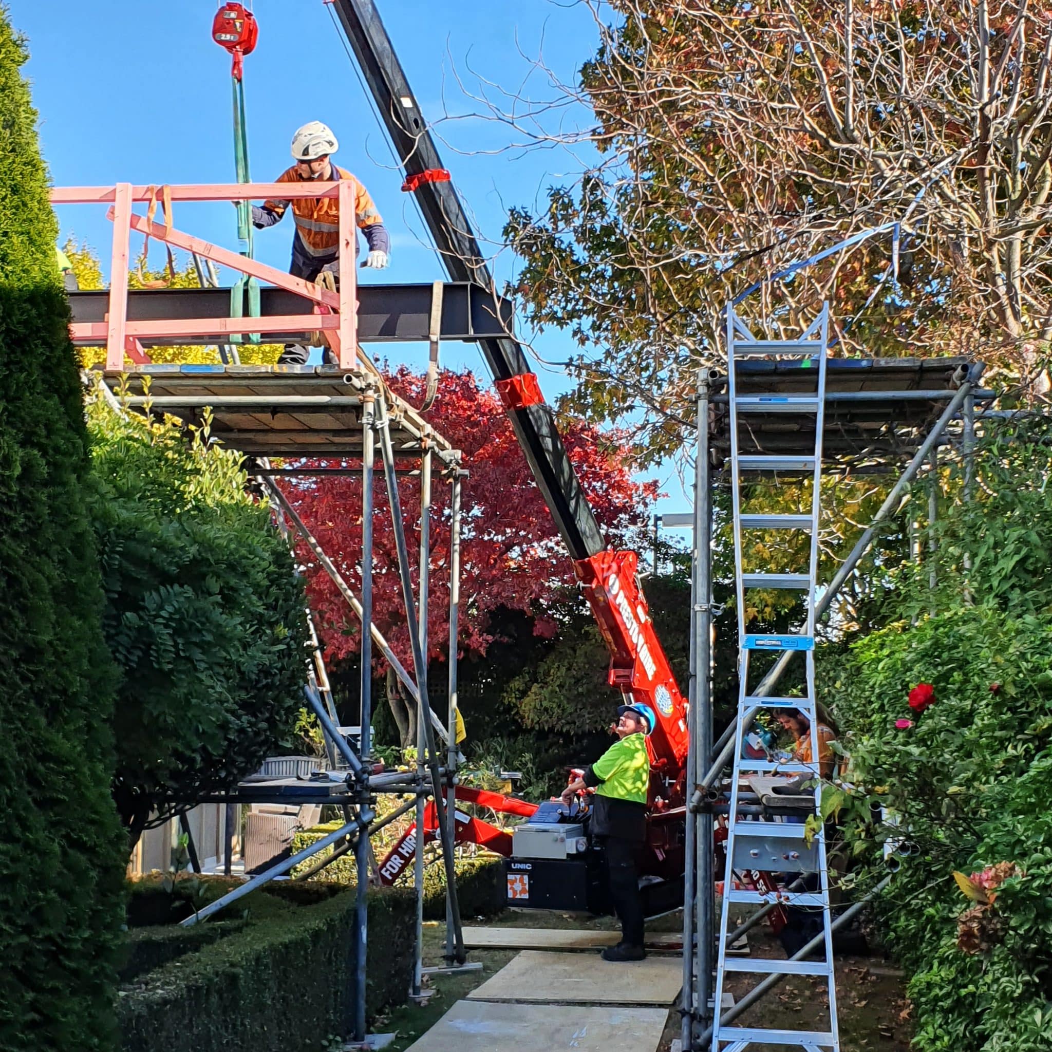 Retractable Loading Platforms & Spider Cranes | Preston Hire NZ